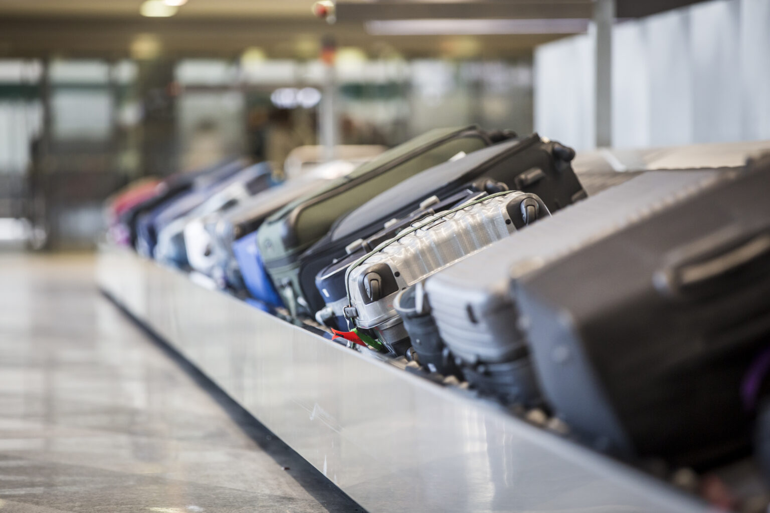 What to Do If Your Luggage Is Damaged | Travel Sentry